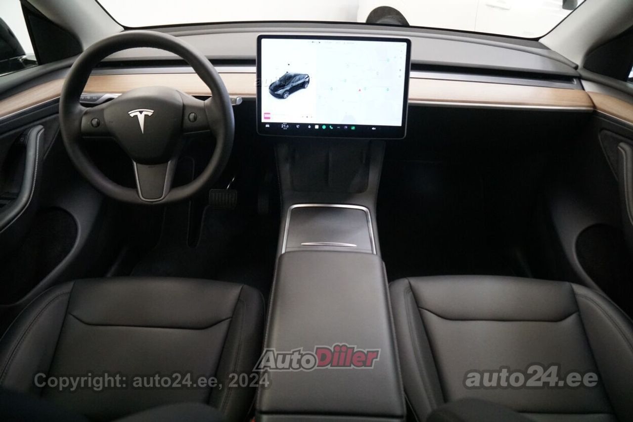Tesla Model Y Long Range AWD Dual Motor 153kW - Autodiiler